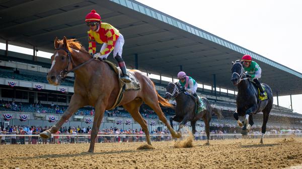 Bold Rally Propels First Captain to Dwyer Victory | America's Best Racing