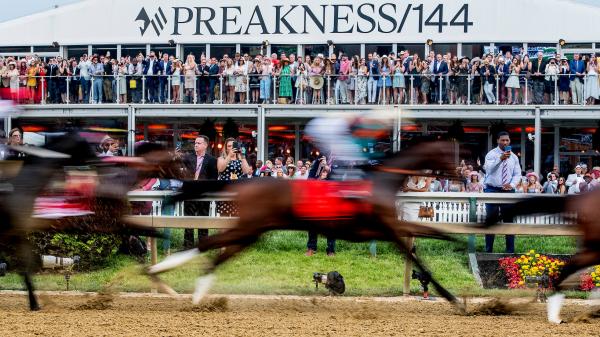 How to Throw the Perfect Preakness at Home Party | America's Best Racing